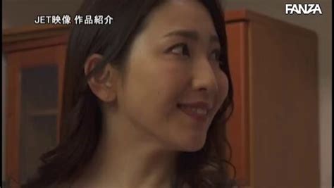 妻のスイッチが入る瞬間… テクニシャンな指圧師に一番敏感な愛の呼び鈴を執拗に鳴らされ続けて… 妃ひかり Post【無料av動画】