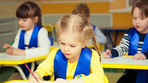 Увлекательные занятия с детьми 3 7лет Поделки из полимерной глины Поделки Малыши Ребусы