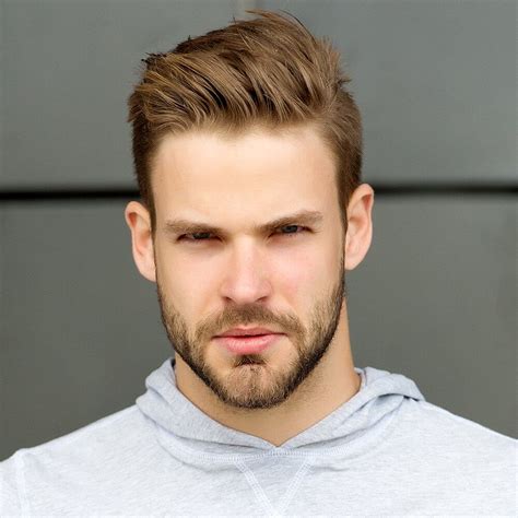 Lunga O Corta La Barba Del Momento è La Barba 10 Giorni