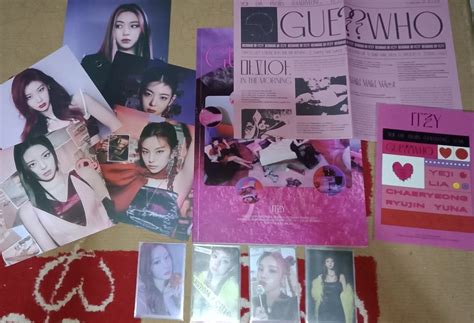 ITZY GUESS WHO ALBUM DAY VER Hobbies Toys Memorabilia