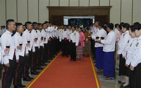 တပ်မတော်ဆေးတက္ကသိုလ် ဗိုလ်လောင်းသင်တန်းအမှတ်စဉ် ၂၃ သင်တန်းဆင်း ဂုဏ်ပ