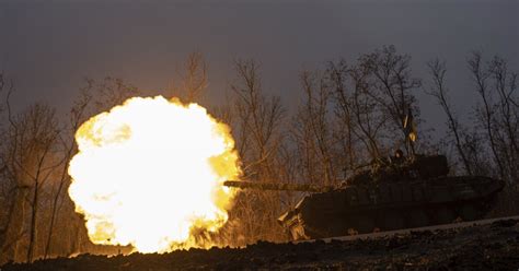 Постійні позиційні бої у Бахмуті не вщухають Генштаб