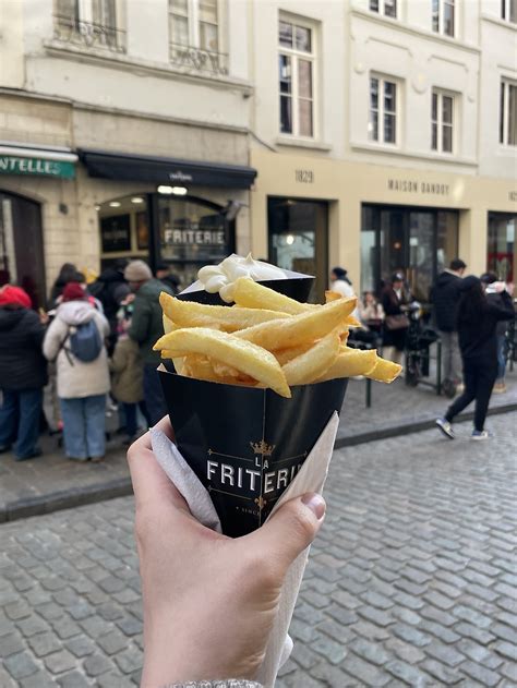 벨기에 감자튀김 시리즈 마지막 편 그랑플라스에 있는 La Friterie 방문 후기