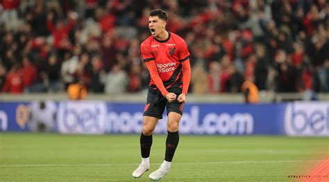 Athletico Paranaense Site Oficial Vitor Bueno “mais Um Grande Jogo