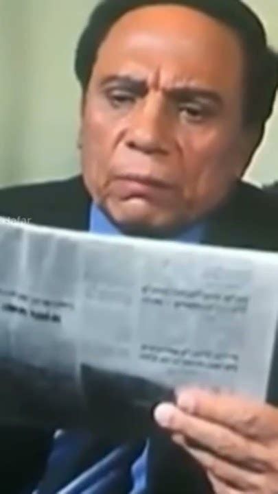 عادل امام لما تدخل الحمام من غير الموبايل وما تلاقيش حاجة تسليك إنت