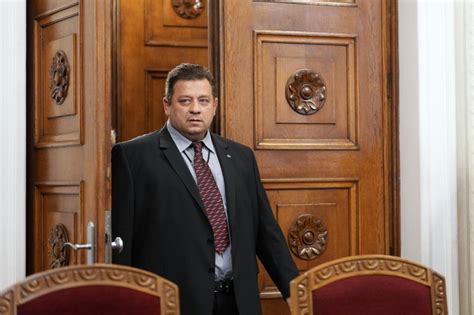 ГАФ Николай Марков пропусна срока за декларацията пред КОНПИ Оказа се беден като църковна