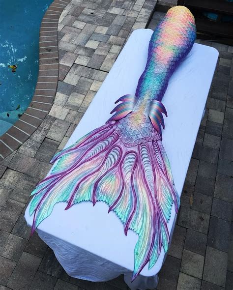 Pin En Mermaid Mermen