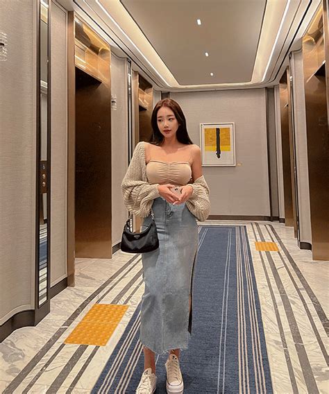 [섹시 하이웨스트 H라인]딥 슬릿 데님 롱 스커트 에이블리