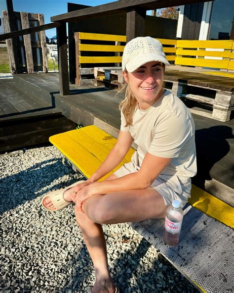 Ebba Anderssons Feet