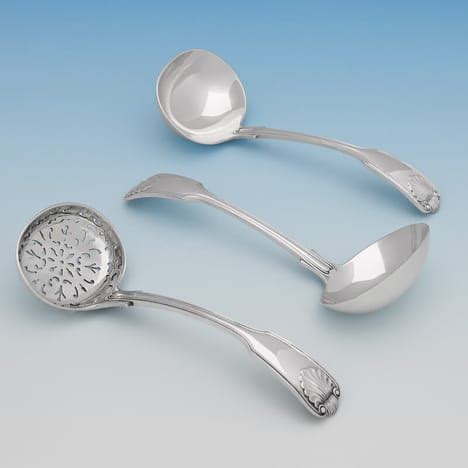 Fiddle Thread Shell Pattern Sterling Silver Flatware Cutlery Set