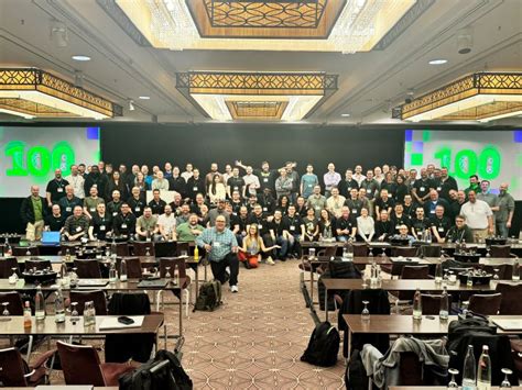 Veeam100summit Veeam Roman Kuksov