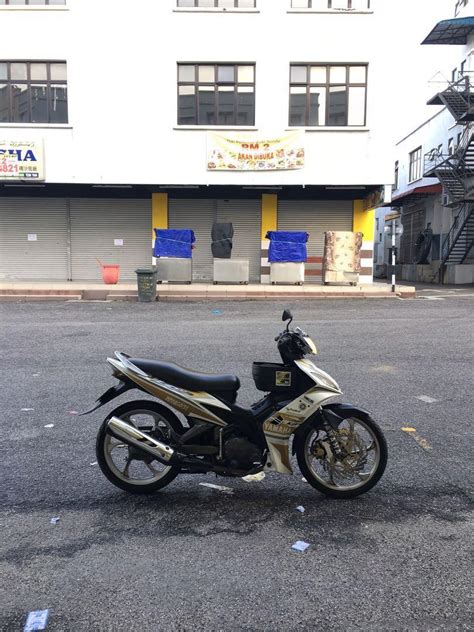 Yamaha Lc135 V1 Motorbikes On Carousell Yamaha Lc135 V1 Motorbikes On Carousell