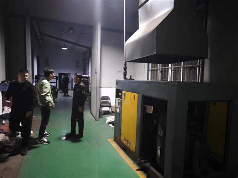 咸阳市生态环境局高新分局开展联合夜查行动凤凰网陕西凤凰网