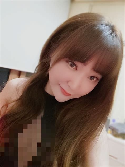세상 피곤해 보이는 이유는 여성호르몬 금요일에 날 새고 피부과갔가가 산부인과 갔다가 쉬멜 쉬메일 쉬멜나나 쉬멜만남 쉬멜 쉬멜나나 쉬메일 전립선요정 트랜스젠더