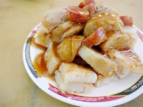 新營和誠塩粿鹹粿、大腸、香腸綜合盤傳統必吃的古早味新營在地美食早餐新營銅板美食推薦 凱開式的熱情人生