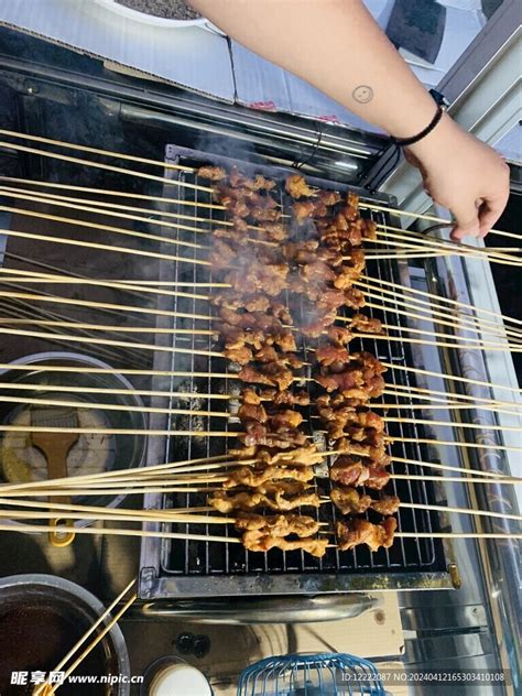 家庭烧烤摄影图 传统美食 餐饮美食 摄影图库 昵图网