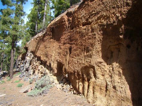 Mineralatlas Lexikon Lapilli Tuff English Version