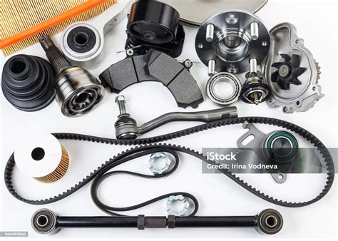 자동차 부품입니다 자동차의 Rapair에 대 한 예비 Parrts입니다 흰색 배경에 고립 된 세트입니다 2018년에 대한 스톡 사진 및 기타 이미지 Istock