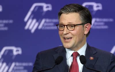 This Superstar Nfl Quarterback Just Found Himself In The Middle Of This