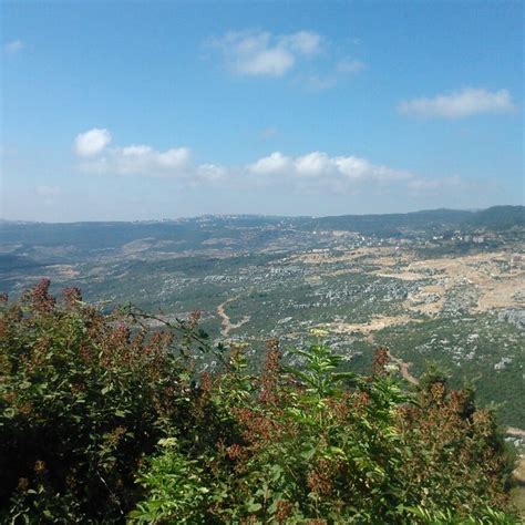 Syria A Scenic View From The Top Of A Hill Natura Acqua Siria