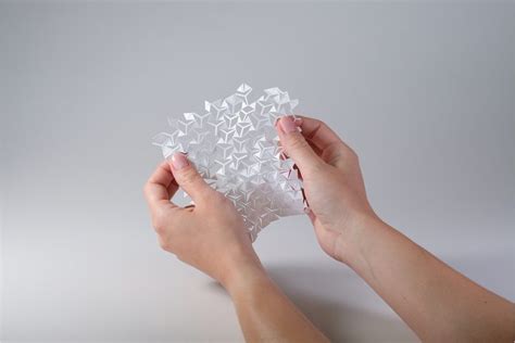 Auxetic Wear Shoes That Continue To Adapt To You