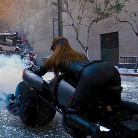 Anne Hathaway Anne Hathaway Catwoman Catwoman Dark Knight Rises