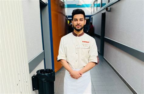 À Flers Mahir Chowdhury Est Un Pâtissier Originaire Du Bangladesh