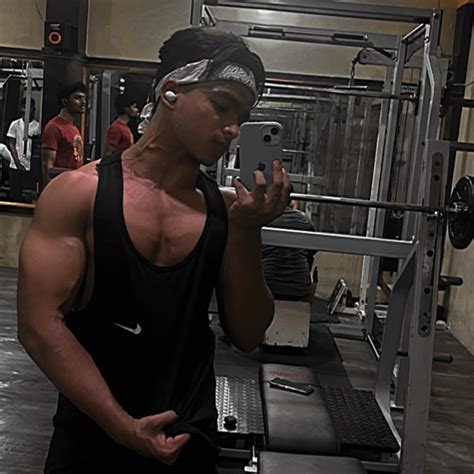 Best Tricep Workout For Tricep Activation Bodybuilding Fat Loss Muscle Gain Tricep Push Down