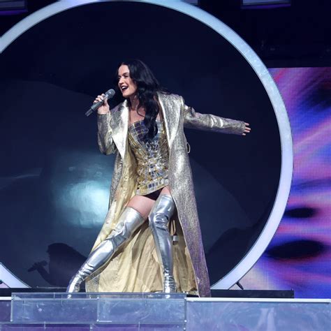 Katie Perry Is Suing Katy Perry In Australia Wait What Provimarcas