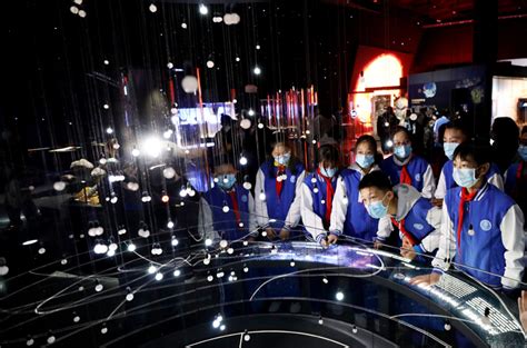 打造教育资源共享平台 上海天文馆“馆校合作”项目启动图片新闻中国政府网