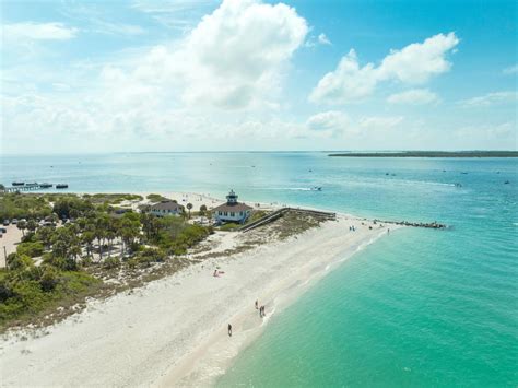 Fort Myers Islands Beaches And Neighborhoods In Fort Myers Visit