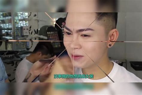 男人到女人只需三步戴上假发的那一刻震撼才刚刚开始 假发 女人 男人