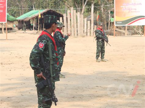 နောင်ပိုအောင်ကျေးရွာအနီး Sna နှင့် Kia Pdf တို့ တိုက်ပွဲဖြစ်ပွားနေ