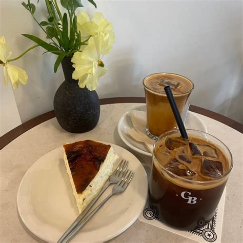 안국역 카페 아담하고 조용한 로스터스 카페 커피브론즈 네이버 블로그