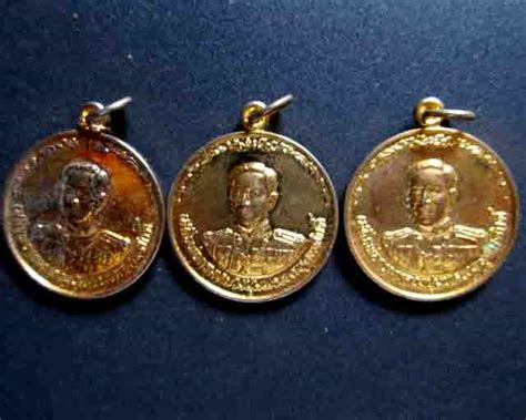 ทีเดียว 3 เหรียญ กรมหลวงชุมพร วัดใจ พระเครื่อง พระแท้ Webpra เว็บ พระ คอม