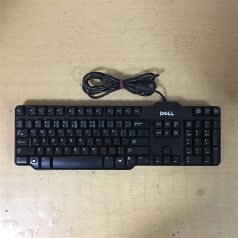 Dell Wired Usb Keyboard Computers Tech Parts Accessories Computer Keyboard On Carousell