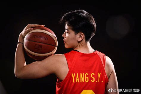 组图中国女篮世预赛写真 杨力维杨舒予姐妹同框 搜狐大视野 搜狐新闻