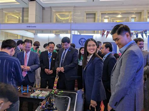 មកដឹងប្រវត្តិសិក្សាចៅស្រីឧបនាយករដ្ឋមន្ត្រី ជា សុផារ៉ា ដែលទើបទទួលការតែងតាំងជាសមាជិកខុទ្ទកាល័យ