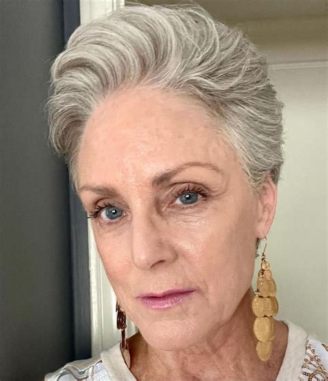 Stunning Summer Pixie Hairstyle