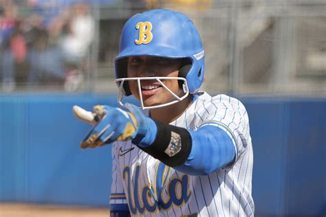 Ucla Softball Star Maya Brady Praises Her Uncle Tom Brady As A ‘father