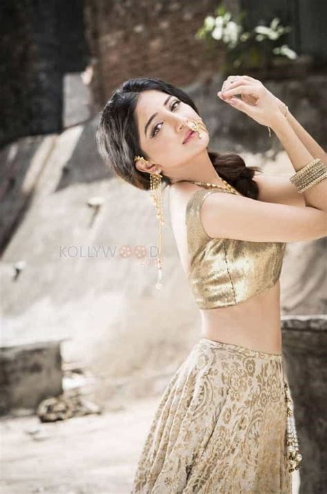 Actress Poonam Kaur Spicy Sexy Photos 13 110953 Kollywood Zone