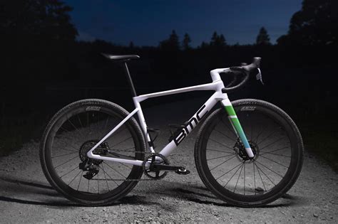 De Bmc Kaius 01 Gravelbike Is Om Mee Te Racen Racefietsblognl