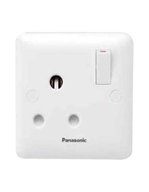 G A Switched Round Pin Socket