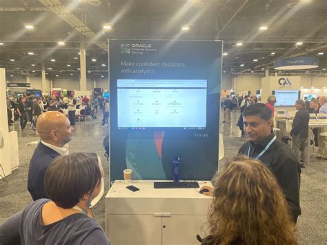 Oracle Analytics On Twitter Day 2 Cloudworld Cant Get Any Better Get A Live Product Demo