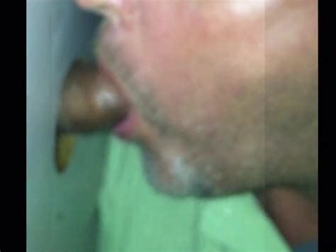 영광의 구멍에서 자지를 빨게 하는 마누라 xHamster