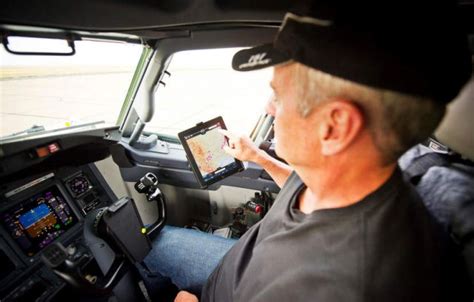 Boeing Will Use Electronic Logbook Wordlesstech