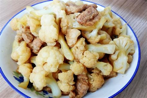 家常的美味——菜花炒肉片