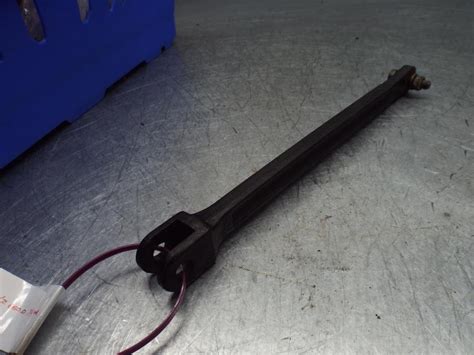 Kawasaki Sr650 Z650 D 1978 On Torque Arm