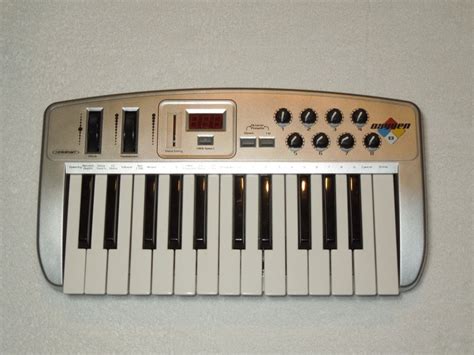 Midiman Oxygen 8 Repair Help Learn How To Fix It Yourself