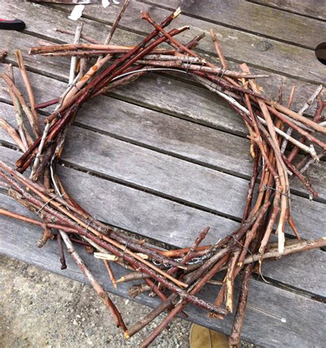 How To Make A Stick Christmas Wreath · Adelle